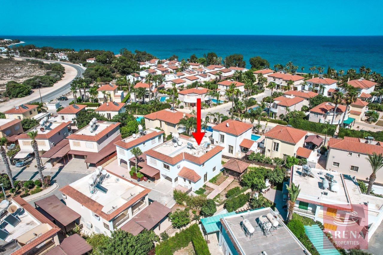 Villa in Pervolia - Arena Properties - Real Estate Cyprus